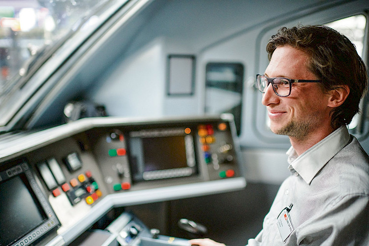 Stefan Bruderer, Job-Switcher : SEV-Online