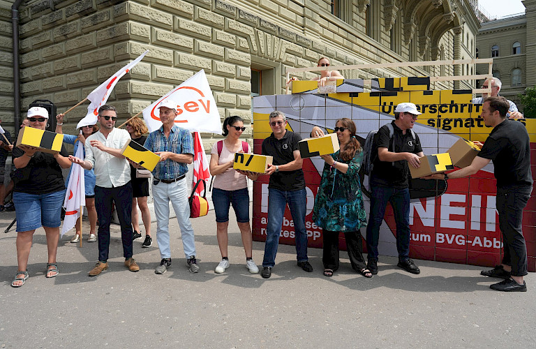 Mehr bezahlen? Weniger erhalten? Nein! : SEV-Online